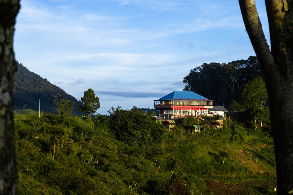 15 Affordable Alternatives To Hotels That Are safe And Clean | Travel ...